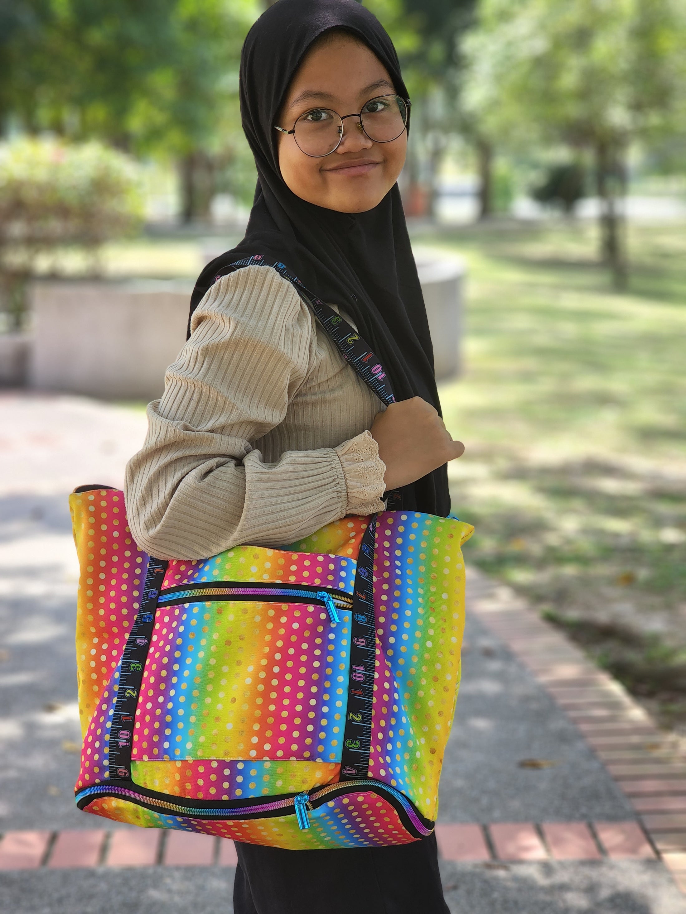 Xpandable SnapN'Go Tote Bag – Sewfisticated Craft Designs